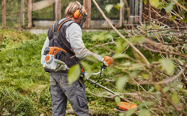 STIHL Gress og ryddesag bensin FS 131 | BondeKompaniet